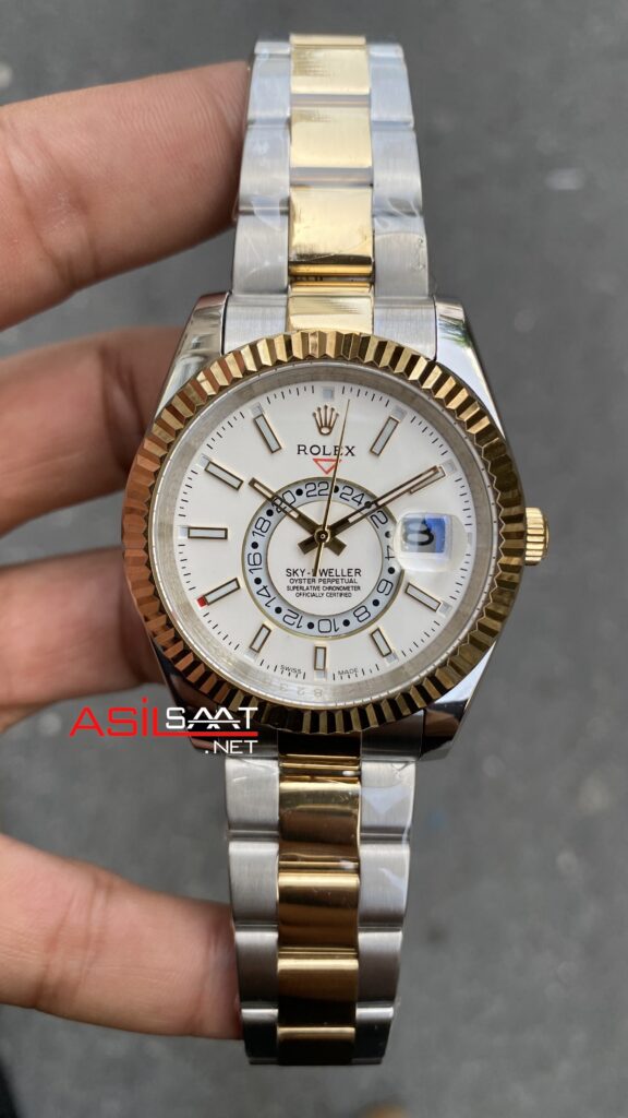 Rolex Sky Dweller Oyster Beyaz 32693 Replika Saat